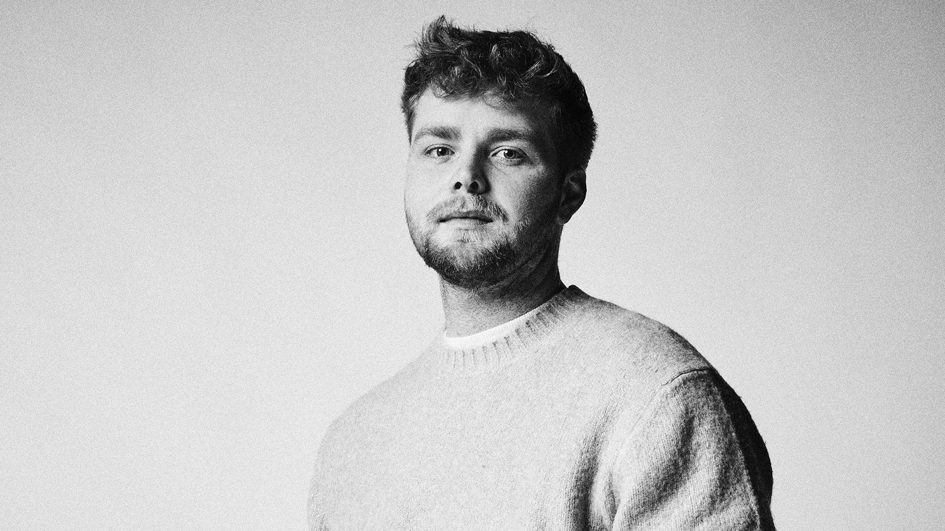 Alex Warren Tickets | 2025-26 Tour & Concert Dates | Ticketmaster UK